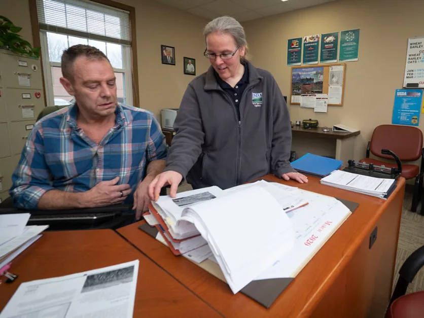 GAO: Four of five FSA employees in office full-time | Agri-Pulse ...